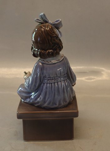 Klosterkælderen - Else Dahl Jensen 1207 Pige med bær (DJ) 19 cm - Else ...